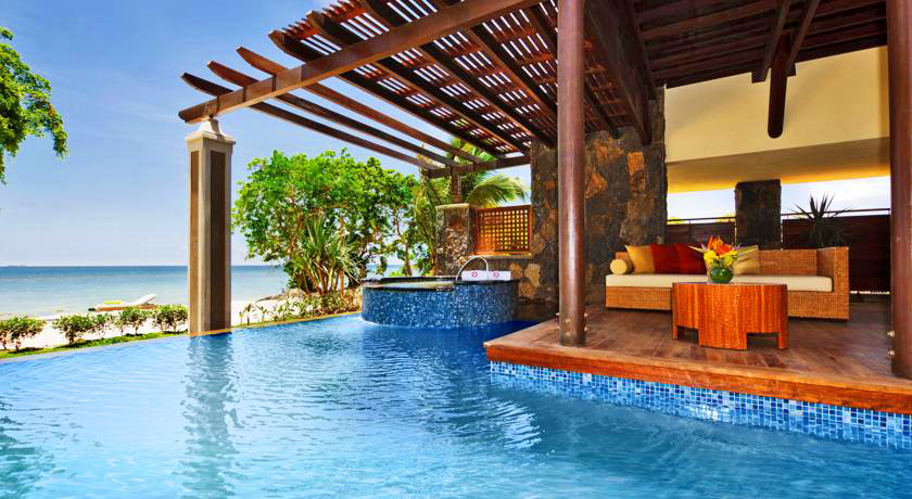 7 Amazing Hotels with Private Pools in Mauritius | Updated 2021!